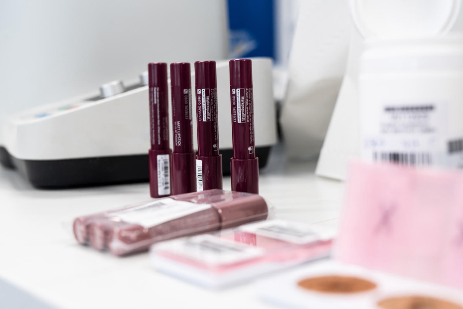 Análisis de cosméticos en laboratorios acreditados
